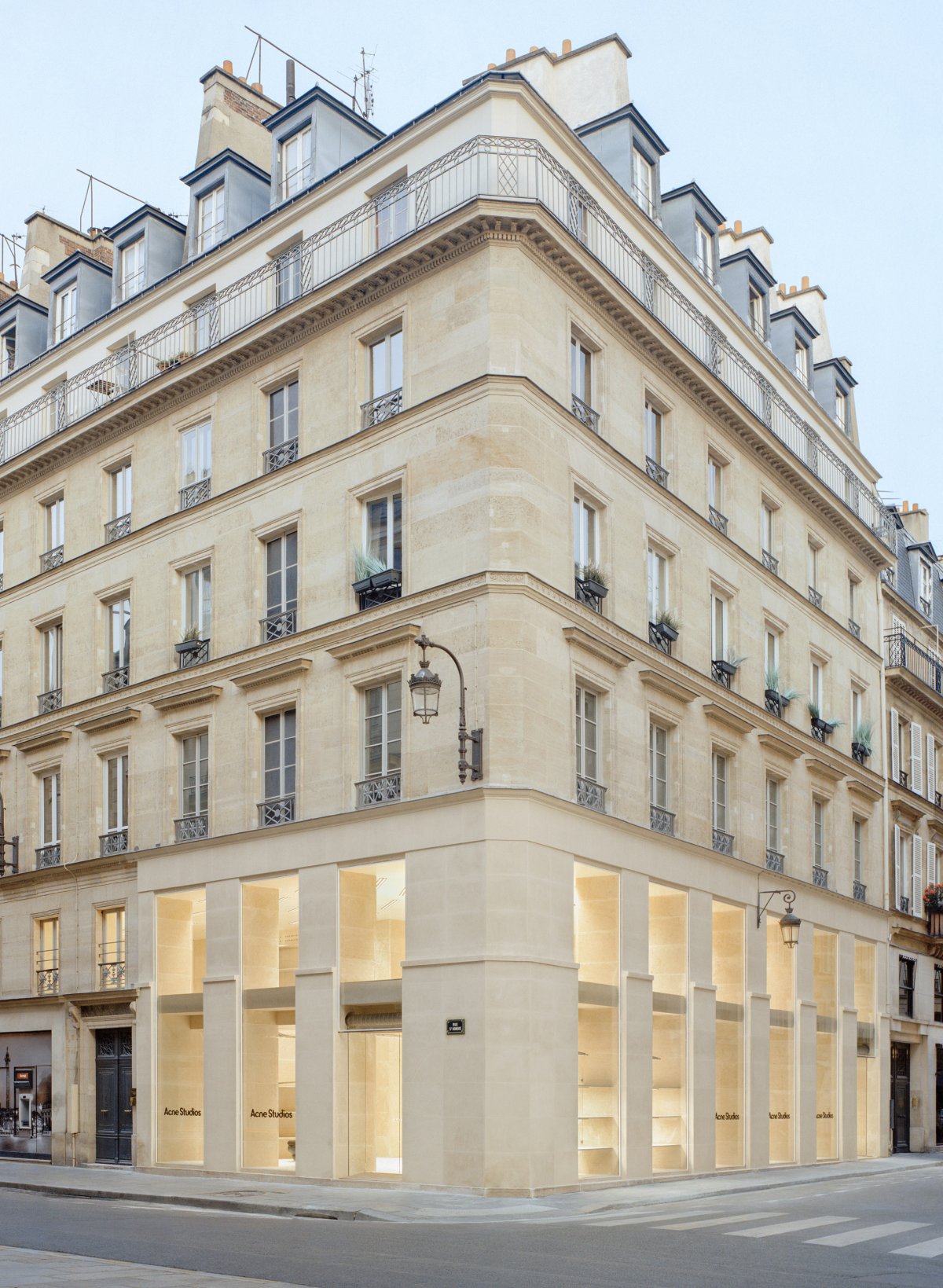 YINJISPACE - Arquitectura-G x Acne Studios Paris Store